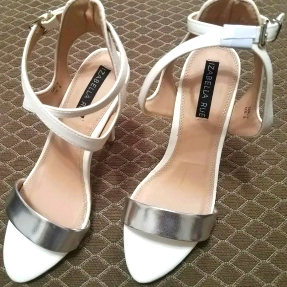 Izabella Rue | Shoes | Izabella Rue Sz 8 Blue Silverwhite Open Toe ...